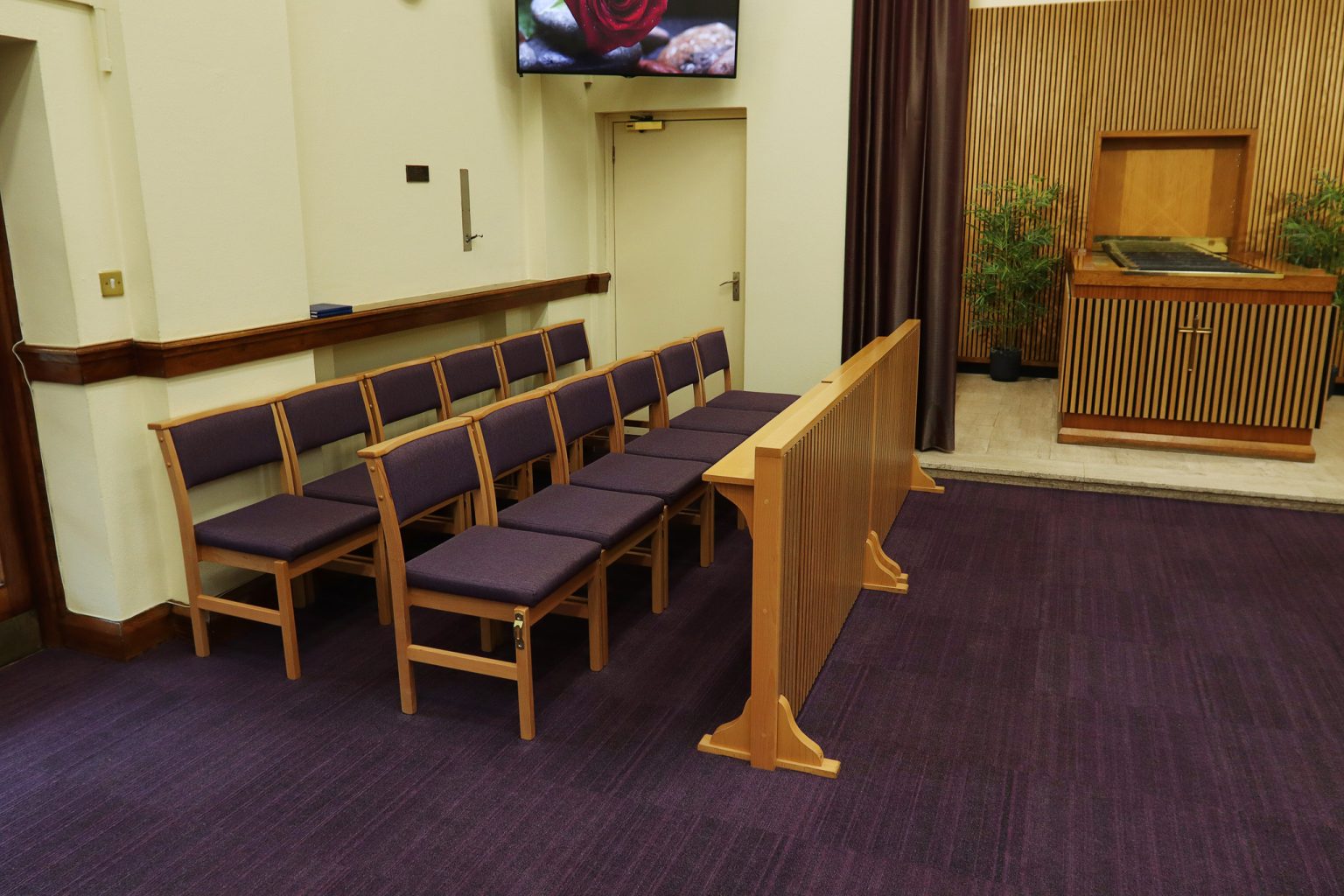Vinters Park Crematorium, Maidstone